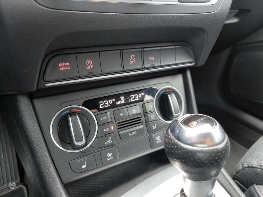 Melns Audi Q3 2015 Viļņa, ar dzinēja tilpumu 1.97 L un nobraukumu 246 tūkst. km par 11800 €, foto 24 vietnē AUTOMOTO.COM.LV