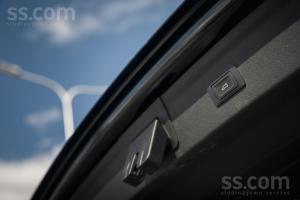 Black Audi Q3 2015 in Riga, with an engine capacity of 2.00 L and mileage of 259 thousand km for 10000 €, photo 19 on AUTOMOTO.COM.LV