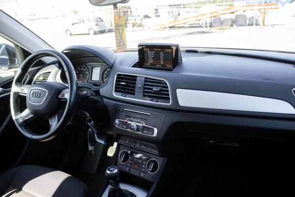 Audi Q3 2015 Kauņa vietnē Melns Audi Q3 2015 Kauņa, ar dzinēja tilpumu 1.40 L un nobraukumu 216 tūkst. km par 13200 €, foto 10 vietnē AUTOMOTO.COM.LV