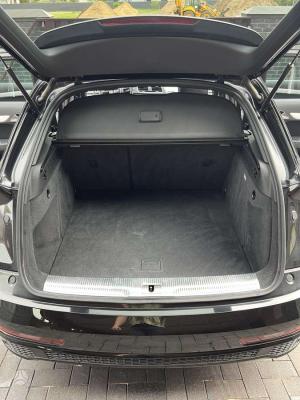 Black Audi Q3 2015 in Varena, with an engine capacity of 1.97 L and mileage of 251 thousand km for 13990 €, photo 13 on AUTOMOTO.COM.LV