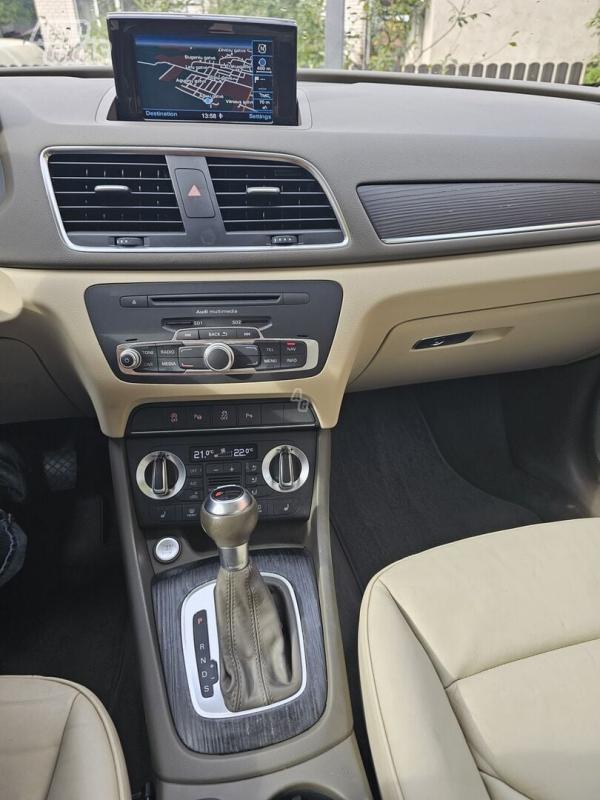 Audi Q3 2015 in Ukmerge on AUTOMOTO.COM.LV Black Audi Q3 2015 in Ukmerge, with an engine capacity of 1.40 L and mileage of 226 thousand km for 9300 €, photo 4 on AUTOMOTO.COM.LV