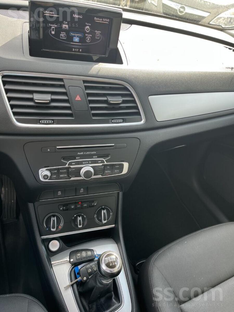 Black Audi Q3 2016 in Valmiera, with an engine capacity of 2.00 L and mileage of 220 thousand km for 13900 €, photo 4 on AUTOMOTO.COM.LV