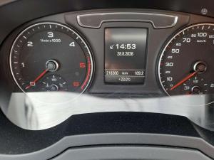 Black Audi Q3 2016 in Kaunas, with an engine capacity of 2.00 L and mileage of 218 thousand km for 11950 €, photo 23 on AUTOMOTO.COM.LV