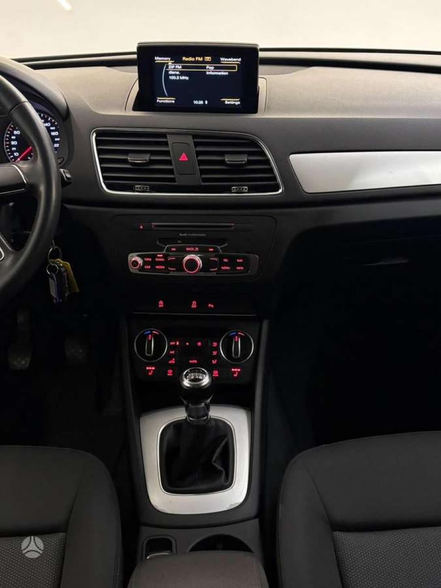 Black Audi Q3 2017 in Marijampole, with an engine capacity of 1.97 L and mileage of 212 thousand km for 11350 €, photo 17 on AUTOMOTO.COM.LV