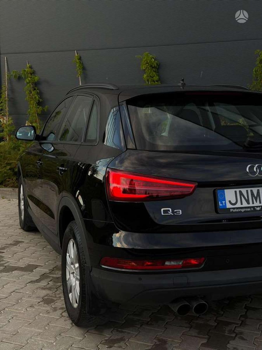 Black Audi Q3 2017 in Vilnius, with an engine capacity of 1.40 L and mileage of 164 thousand km for 12500 €, photo 6 on AUTOMOTO.COM.LV