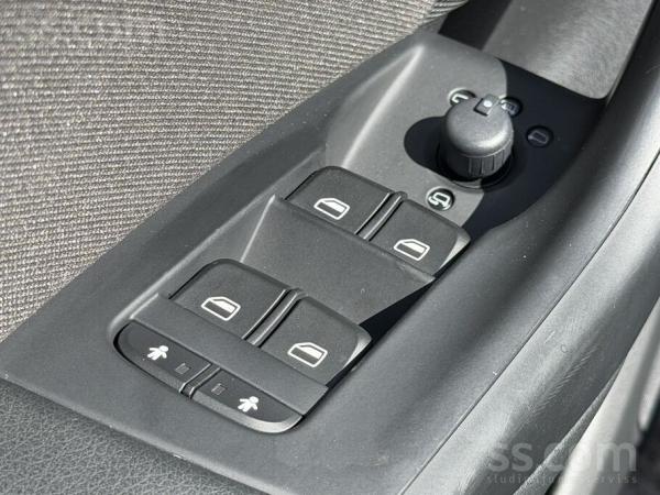 Melns Audi Q3 2018 Rīga, ar dzinēja tilpumu 2.00 L un nobraukumu 241 tūkst. km par 13900 €, foto 5 vietnē AUTOMOTO.COM.LV