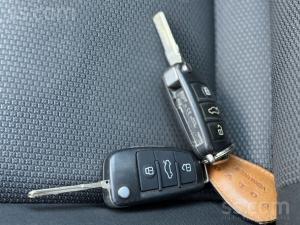 Black Audi Q3 2018 in Riga, with an engine capacity of 2.00 L and mileage of 241 thousand km for 13900 €, photo 20 on AUTOMOTO.COM.LV