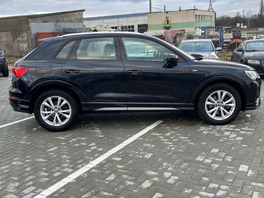 Black Audi Q3 2019 in Taurage, with an engine capacity of 1.97 L and mileage of 287 thousand km for 16500 €, photo 4 on AUTOMOTO.COM.LV