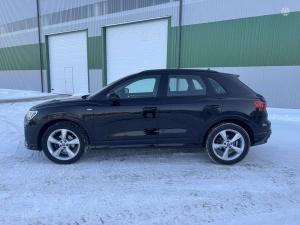 Black Audi Q3 2019 in Kaunas, with an engine capacity of 2.00 L and mileage of 225 thousand km for 19300 €, photo 7 on AUTOMOTO.COM.LV