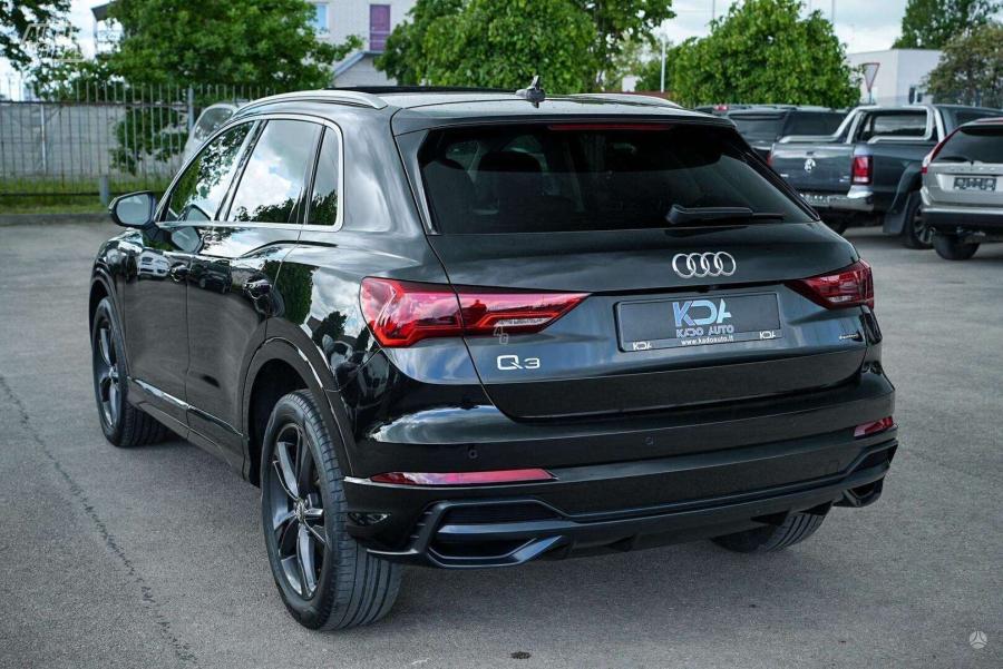 Black Audi Q3 2020 in Marijampole, with an engine capacity of 2.00 L and mileage of 65 thousand km for 24950 €, photo 10 on AUTOMOTO.COM.LV