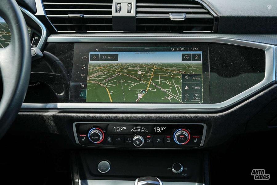 Black Audi Q3 2020 in Marijampole, with an engine capacity of 2.00 L and mileage of 65 thousand km for 24950 €, photo 19 on AUTOMOTO.COM.LV