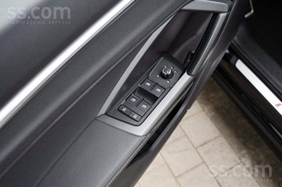 Melns Audi Q3 2020 Rīga, ar dzinēja tilpumu 2.00 L un nobraukumu 110 tūkst. km par 28150 €, foto 9 vietnē AUTOMOTO.COM.LV