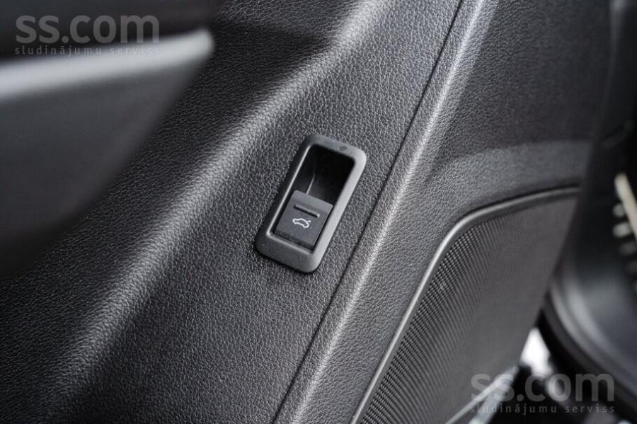 Melns Audi Q3 2020 Rīga, ar dzinēja tilpumu 2.00 L un nobraukumu 110 tūkst. km par 28150 €, foto 10 vietnē AUTOMOTO.COM.LV