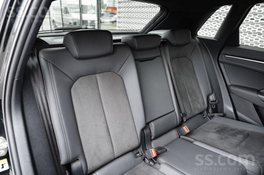 Melns Audi Q3 2020 Rīga, ar dzinēja tilpumu 2.00 L un nobraukumu 110 tūkst. km par 28150 €, foto 29 vietnē AUTOMOTO.COM.LV