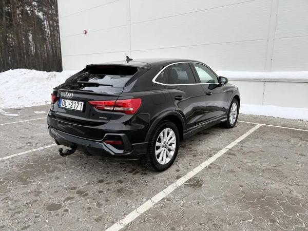 Black Audi Q3 2020 in Riga, with an engine capacity of 2.00 L and mileage of 69 thousand km for 22900 €, photo 6 on AUTOMOTO.COM.LV