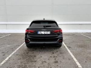 Black Audi Q3 2020 in Riga, with an engine capacity of 2.00 L and mileage of 69 thousand km for 22900 €, photo 8 on AUTOMOTO.COM.LV