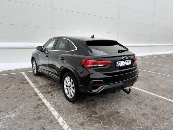 Black Audi Q3 2020 in Riga, with an engine capacity of 2.00 L and mileage of 69 thousand km for 22900 €, photo 8 on AUTOMOTO.COM.LV