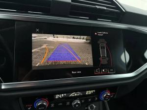 Black Audi Q3 2020 in Riga, with an engine capacity of 2.00 L and mileage of 69 thousand km for 22900 €, photo 23 on AUTOMOTO.COM.LV