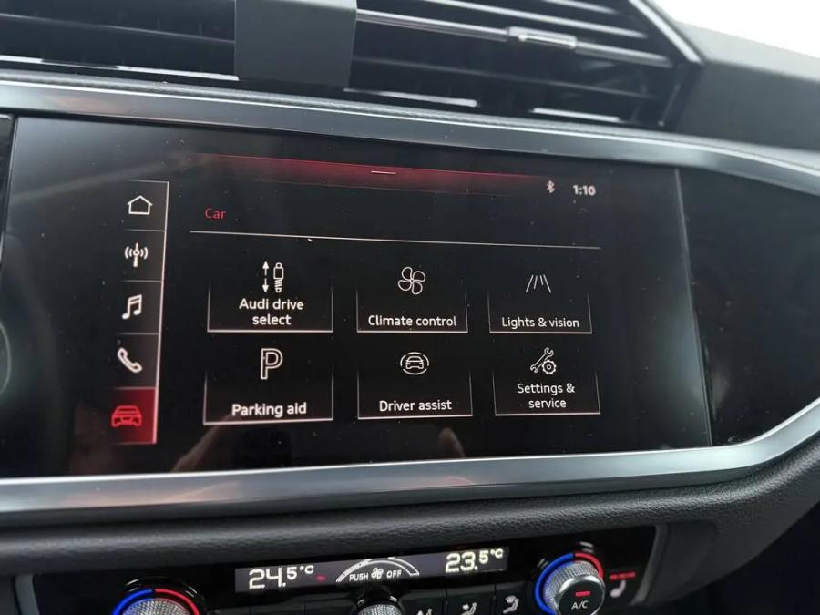 Black Audi Q3 2020 in Riga, with an engine capacity of 2.00 L and mileage of 69 thousand km for 22900 €, photo 27 on AUTOMOTO.COM.LV