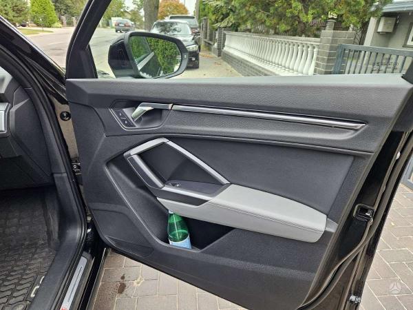 Melns Audi Q3 2021 Šauļi, ar dzinēja tilpumu 2.00 L un nobraukumu 38 tūkst. km par 23500 €, foto 11 vietnē AUTOMOTO.COM.LV