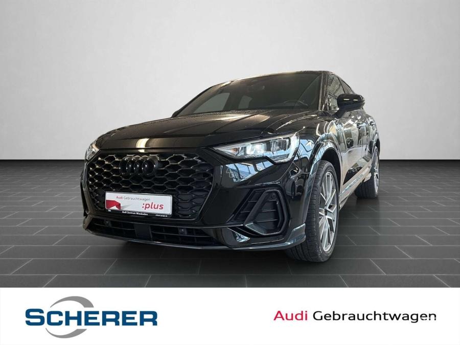 Melns Audi Q3 2021 Kauņa, ar dzinēja tilpumu 1.50 L un nobraukumu 61 tūkst. km par 33167 €, foto 1 vietnē AUTOMOTO.COM.LV