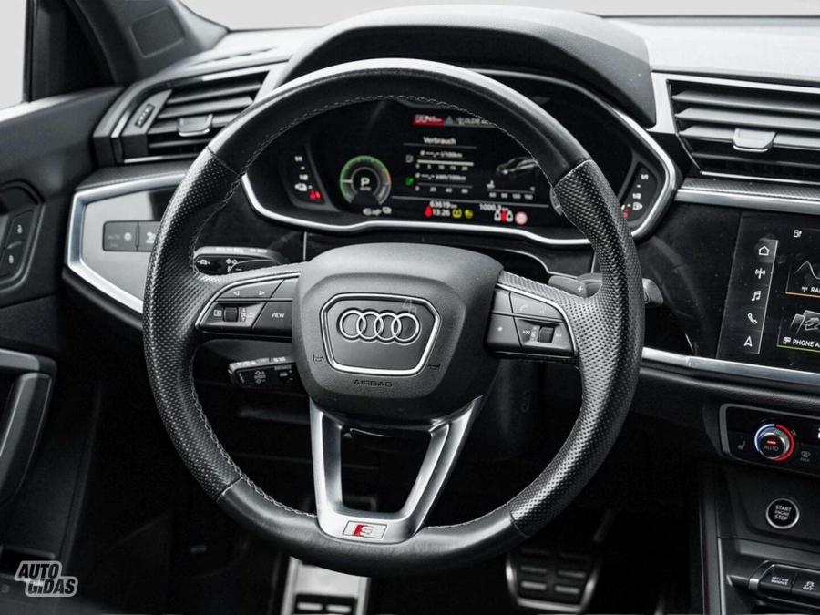 Melns Audi Q3 2021 Kauņa, ar dzinēja tilpumu 1.40 L un nobraukumu 64 tūkst. km par 32679 €, foto 12 vietnē AUTOMOTO.COM.LV