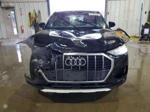Black Audi Q3 2021 in Siauliai, with an engine capacity of 1.98 L and mileage of 88 thousand km for 14000 €, photo 5 on AUTOMOTO.COM.LV