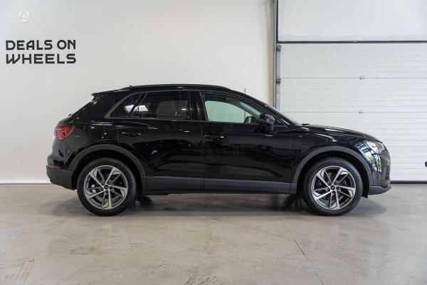 Black Audi Q3 2021 in Vilnius, with an engine capacity of 1.40 L and mileage of 231 thousand km for 19900 €, photo 3 on AUTOMOTO.COM.LV
