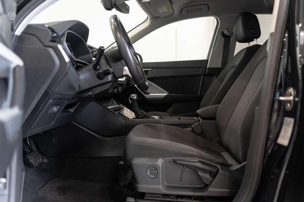 Black Audi Q3 2021 in Vilnius, with an engine capacity of 1.40 L and mileage of 231 thousand km for 19900 €, photo 9 on AUTOMOTO.COM.LV