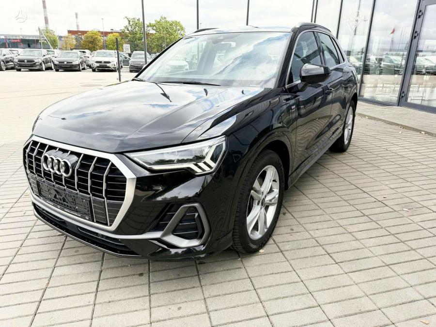 Melns Audi Q3 2021 Kauņa, ar dzinēja tilpumu 1.40 L un nobraukumu 185 tūkst. km par 21900 €, foto 1 vietnē AUTOMOTO.COM.LV