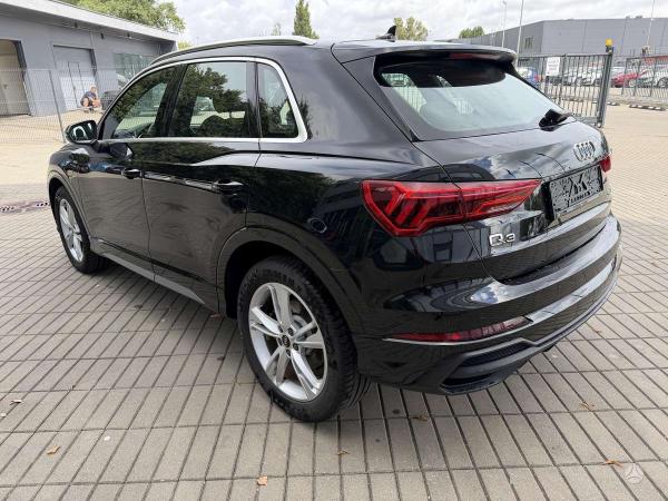 Melns Audi Q3 2021 Kauņa, ar dzinēja tilpumu 1.40 L un nobraukumu 185 tūkst. km par 21900 €, foto 4 vietnē AUTOMOTO.COM.LV