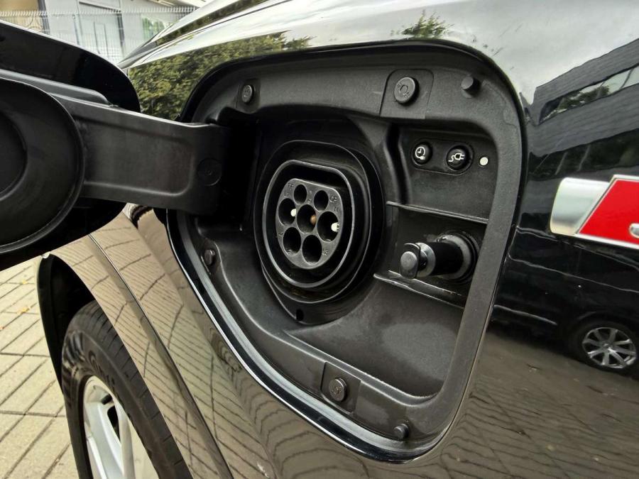 Melns Audi Q3 2021 Kauņa, ar dzinēja tilpumu 1.40 L un nobraukumu 185 tūkst. km par 21900 €, foto 7 vietnē AUTOMOTO.COM.LV