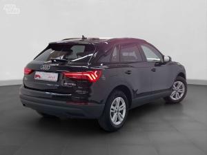 Melns Audi Q3 2022 Kauņa, ar dzinēja tilpumu 1.40 L un nobraukumu 48 tūkst. km par 30538 €, foto 3 vietnē AUTOMOTO.COM.LV