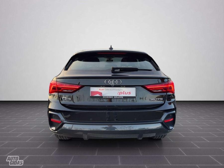 Melns Audi Q3 2022 Kauņa, ar dzinēja tilpumu 1.50 L un nobraukumu 43 tūkst. km par 31019 €, foto 7 vietnē AUTOMOTO.COM.LV