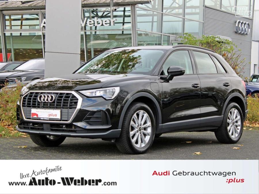 Melns Audi Q3 2022 Kauņa, ar dzinēja tilpumu 1.40 L un nobraukumu 51 tūkst. km par 28999 €, foto 1 vietnē AUTOMOTO.COM.LV