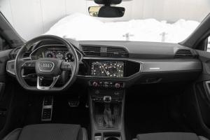 Black Audi Q3 2022 in Vilnius, with an engine capacity of 1.50 L and mileage of 141 thousand km for 28600 €, photo 18 on AUTOMOTO.COM.LV