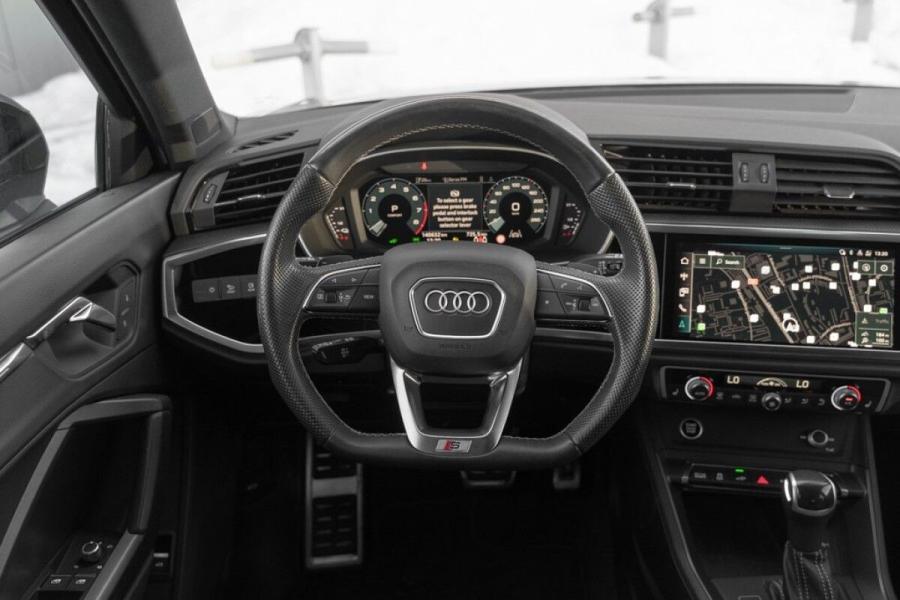Black Audi Q3 2022 in Vilnius, with an engine capacity of 1.50 L and mileage of 141 thousand km for 28600 €, photo 20 on AUTOMOTO.COM.LV