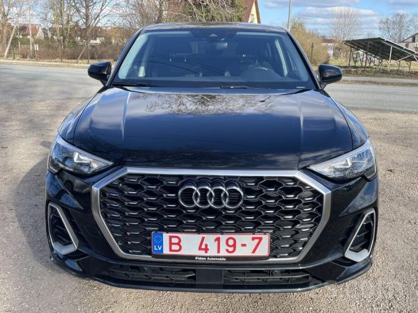 Black Audi Q3 2022 in Riga, with an engine capacity of 1.50 L and mileage of 81 thousand km for 31490 €, photo 8 on AUTOMOTO.COM.LV