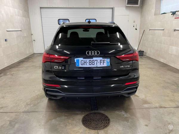 Melns Audi Q3 2022 Marijampole, ar dzinēja tilpumu 1.50 L un nobraukumu 99 tūkst. km par 27225 €, foto 5 vietnē AUTOMOTO.COM.LV