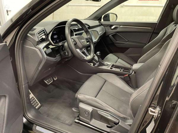 Melns Audi Q3 2022 Marijampole, ar dzinēja tilpumu 1.50 L un nobraukumu 99 tūkst. km par 27225 €, foto 7 vietnē AUTOMOTO.COM.LV