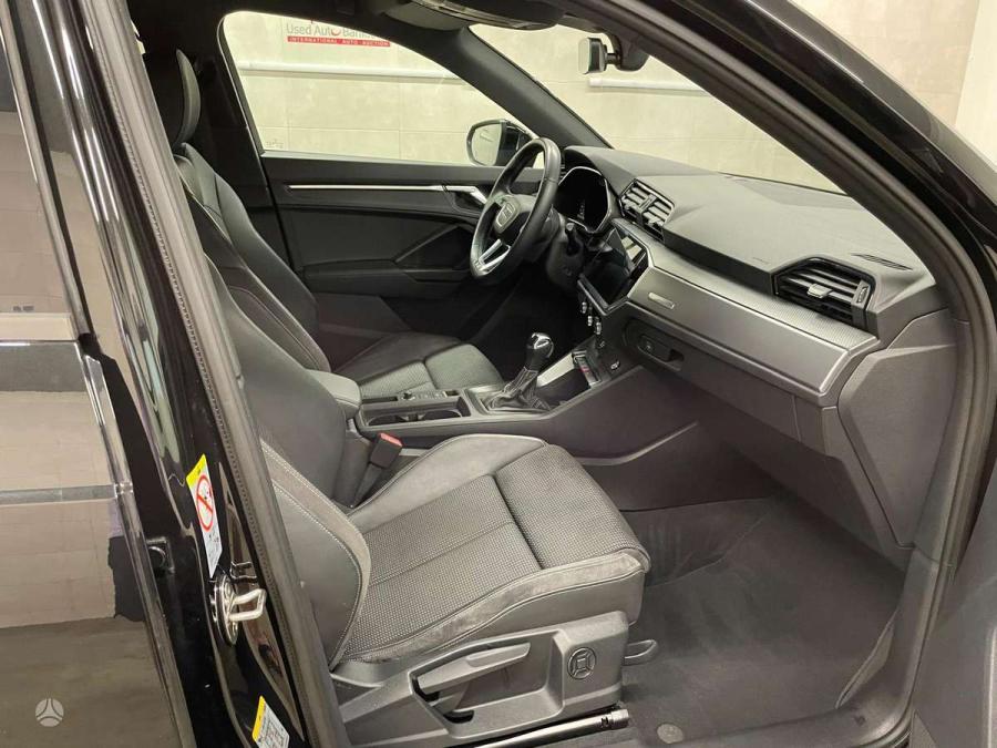 Black Audi Q3 2022 in Marijampole, with an engine capacity of 1.50 L and mileage of 99 thousand km for 27225 €, photo 14 on AUTOMOTO.COM.LV