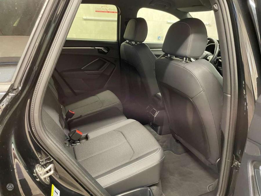 Black Audi Q3 2022 in Marijampole, with an engine capacity of 1.50 L and mileage of 99 thousand km for 27225 €, photo 19 on AUTOMOTO.COM.LV