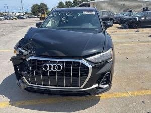 Black Audi Q3 2022 in Vilnius, with an engine capacity of 1.98 L and mileage of 80 thousand km for 9500 €, photo 5 on AUTOMOTO.COM.LV