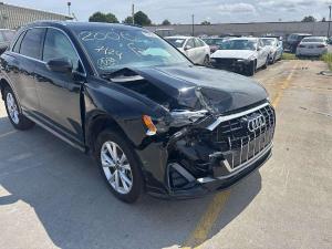 Black Audi Q3 2022 in Vilnius, with an engine capacity of 1.98 L and mileage of 80 thousand km for 9500 €, photo 13 on AUTOMOTO.COM.LV