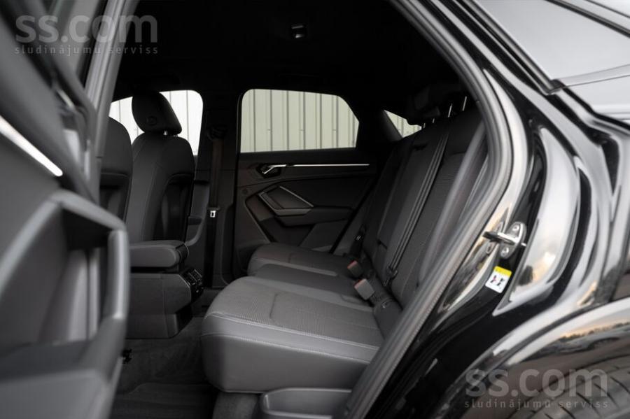 Black Audi Q3 2022 in Talsi, with an engine capacity of 1.40 L and mileage of 184 thousand km for 25990 €, photo 11 on AUTOMOTO.COM.LV