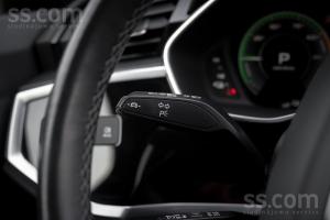 Black Audi Q3 2022 in Talsi, with an engine capacity of 1.40 L and mileage of 184 thousand km for 25990 €, photo 17 on AUTOMOTO.COM.LV