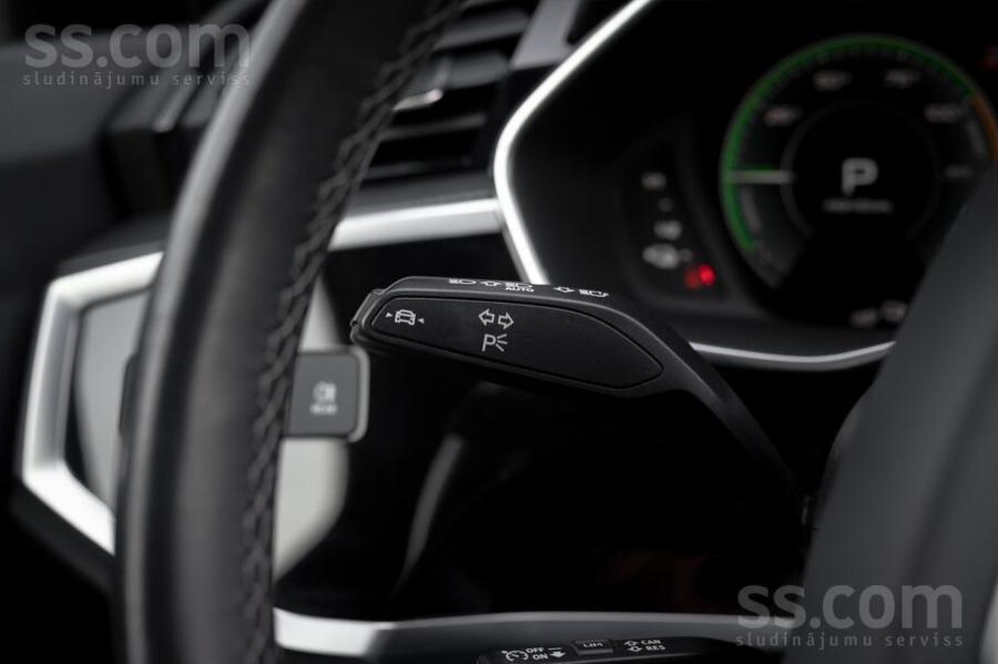 Black Audi Q3 2022 in Talsi, with an engine capacity of 1.40 L and mileage of 184 thousand km for 25990 €, photo 17 on AUTOMOTO.COM.LV