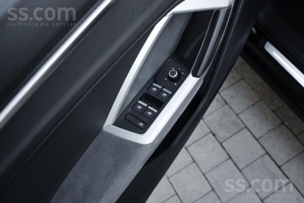 Melns Audi Q3 2022 Rīga, ar dzinēja tilpumu 2.00 L un nobraukumu 122 tūkst. km par 28700 €, foto 8 vietnē AUTOMOTO.COM.LV