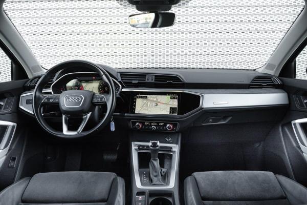 Black Audi Q3 2022 in Marupe, with an engine capacity of 2.00 L and mileage of 122 thousand km for 28700 €, photo 7 on AUTOMOTO.COM.LV