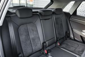 Melns Audi Q3 2022 Mārupe, ar dzinēja tilpumu 2.00 L un nobraukumu 122 tūkst. km par 28700 €, foto 27 vietnē AUTOMOTO.COM.LV